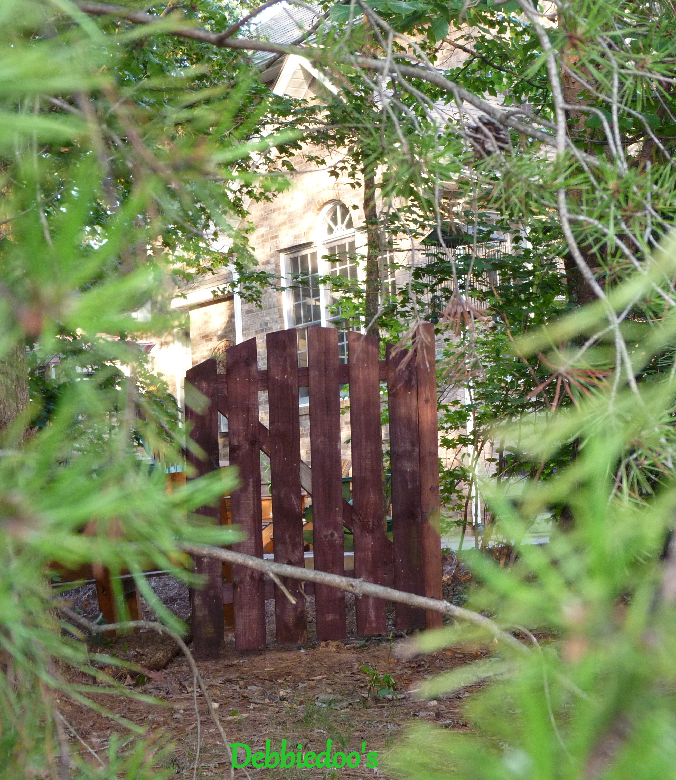 Upcycled garden gate - Debbiedoos