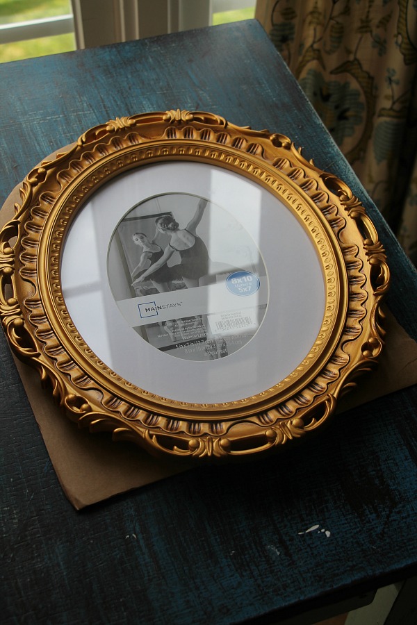 A gaudy picture frame makeover - Debbiedoos